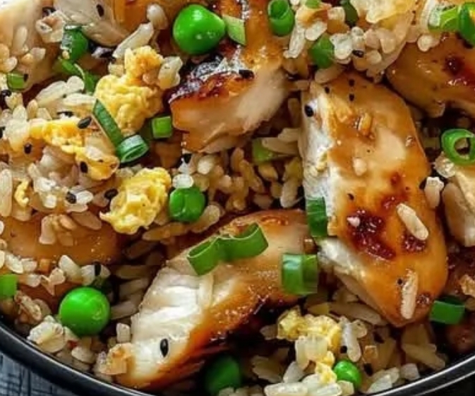 Mediterranean Crispy Garlic Chicken Fried Rice – Meals Recipes
